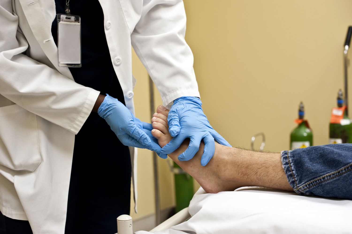 Happy, Healthy Feet: A Comprehensive Guide by Top Podiatrists - The ...
